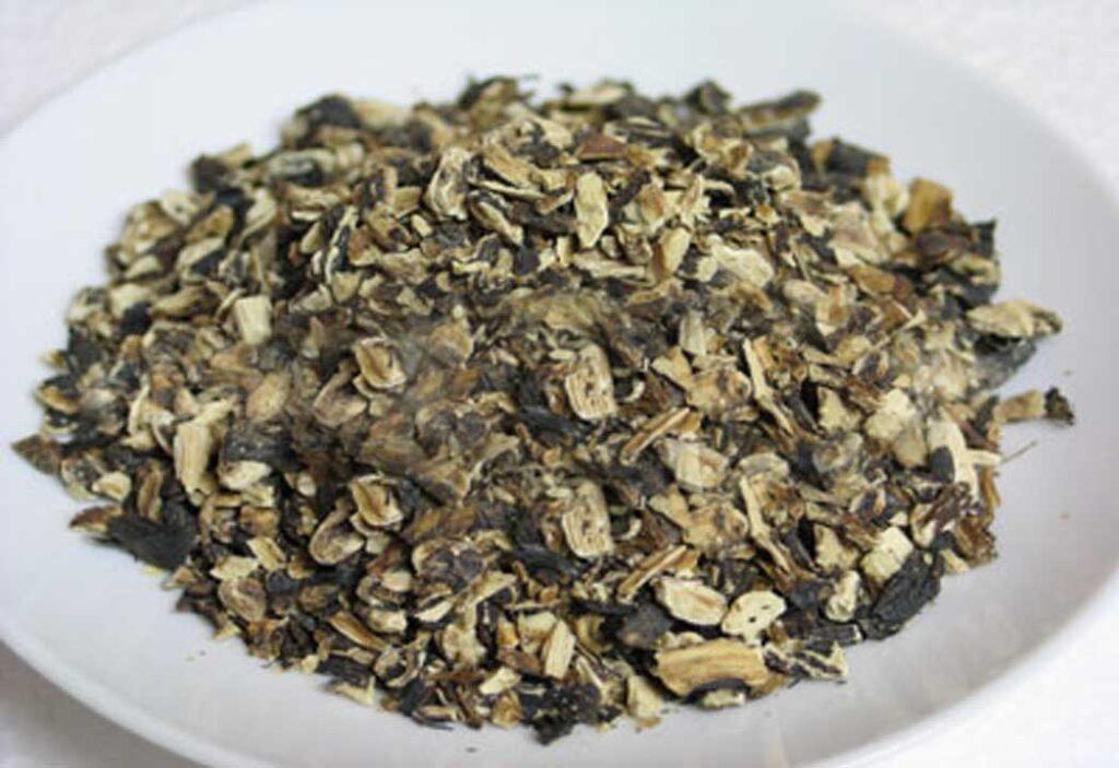 Comfrey Root (Symphytum officinalis) – Natural Alchemy